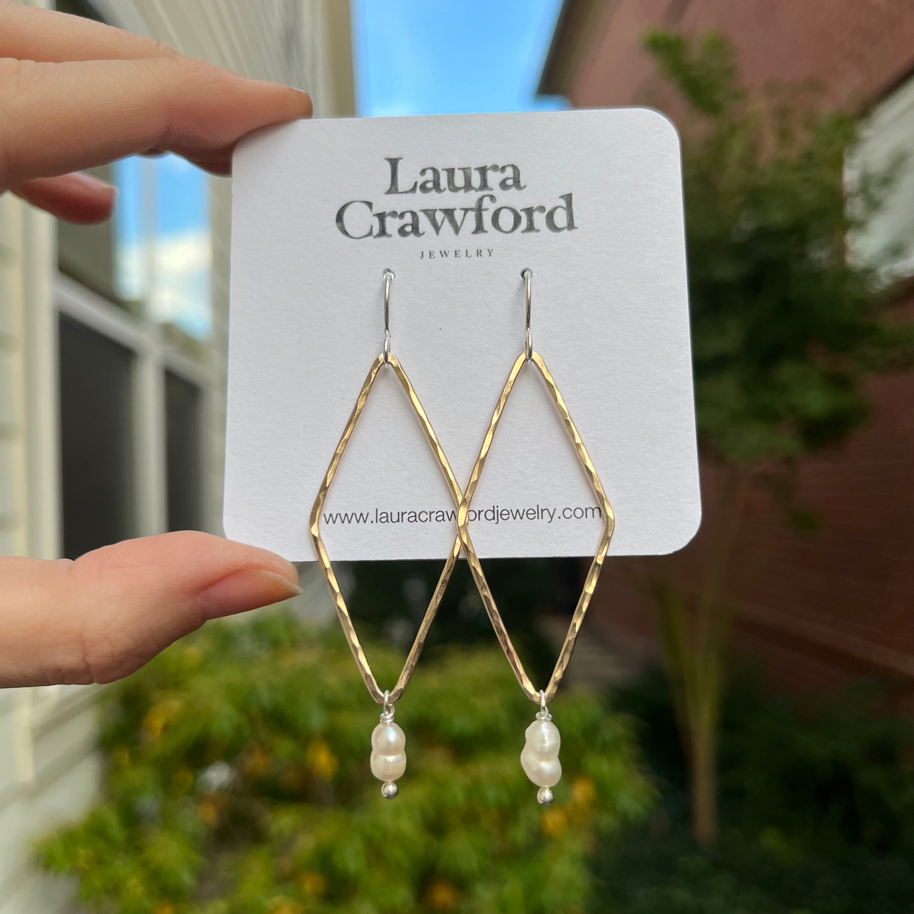 Gold Hammered Diamonds & Freshwater Pearl – Laura Crawford Jewelry